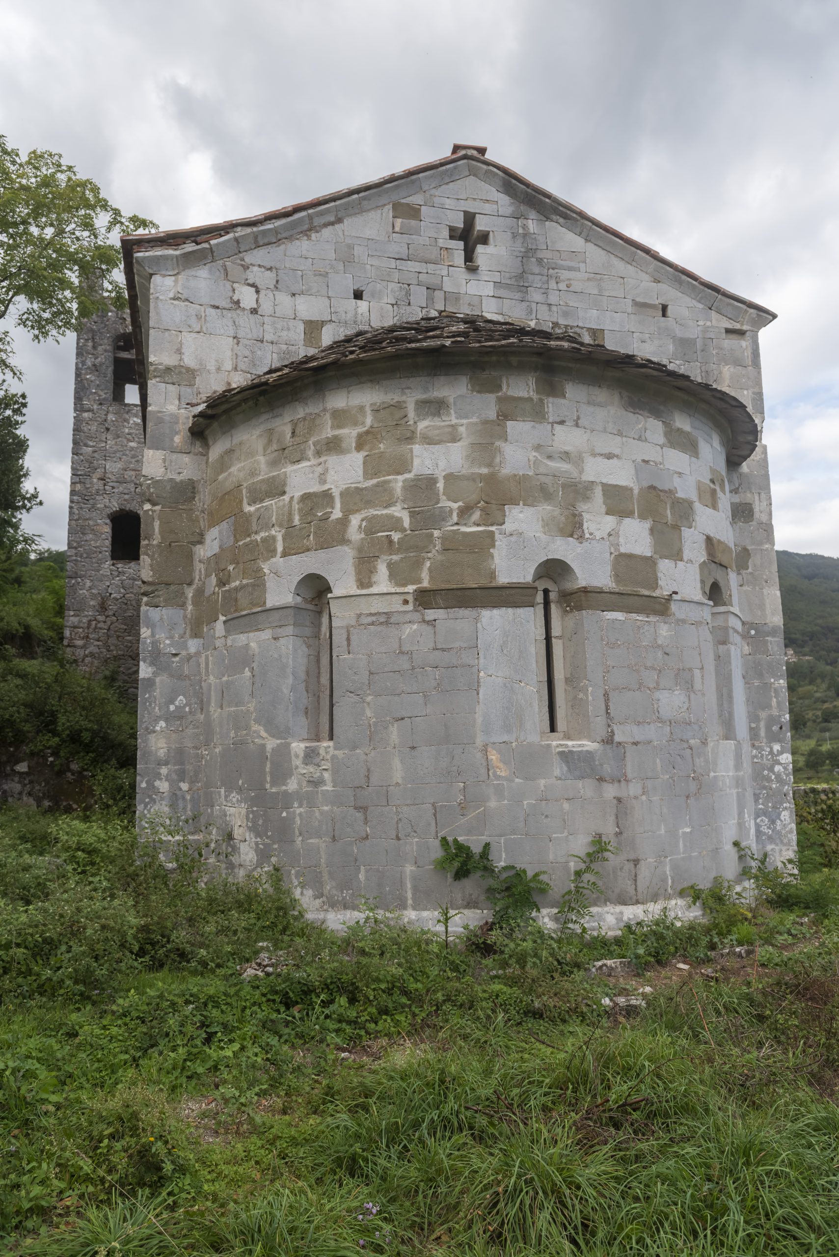 A Castel in Val di Roggio la messa solenne con monsignor Della Nina ...